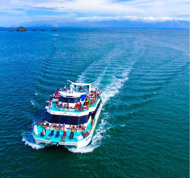 Tortuga Island Tour - One day tour from San Jose- Costa Rica